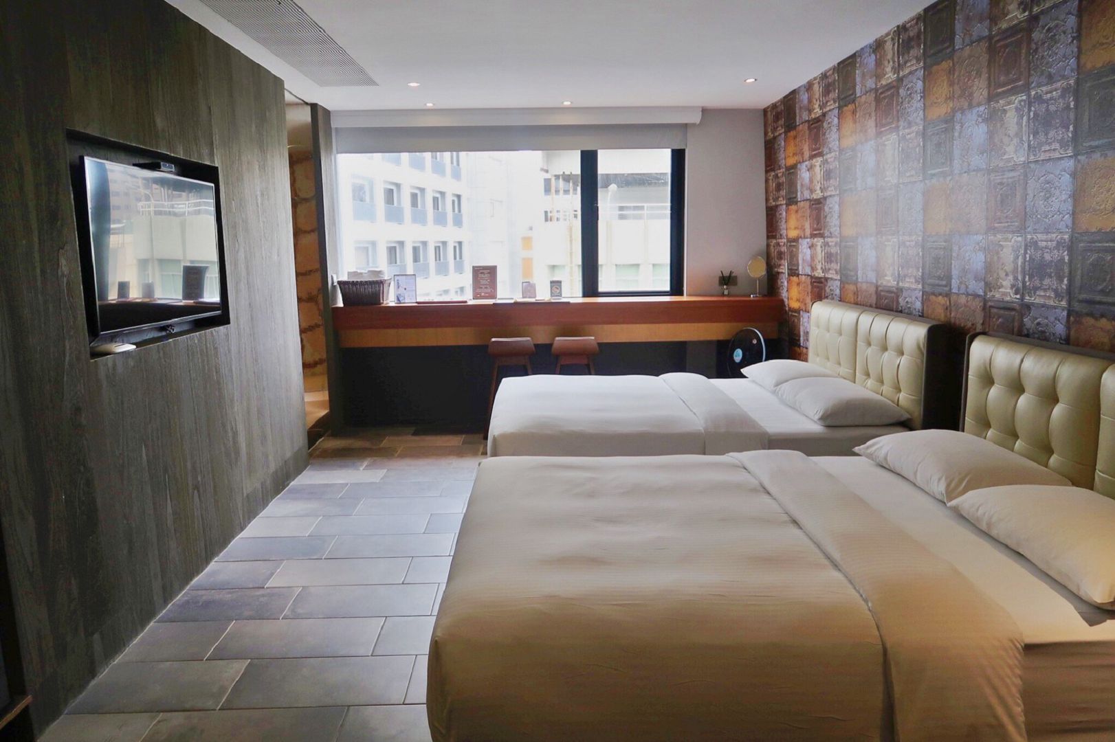 DELUXE VIP TWIN ROOM – 台南旅店 三道門-建築文創旅店：沉浸式美學住宿體驗 – 台南旅店、住宿首選